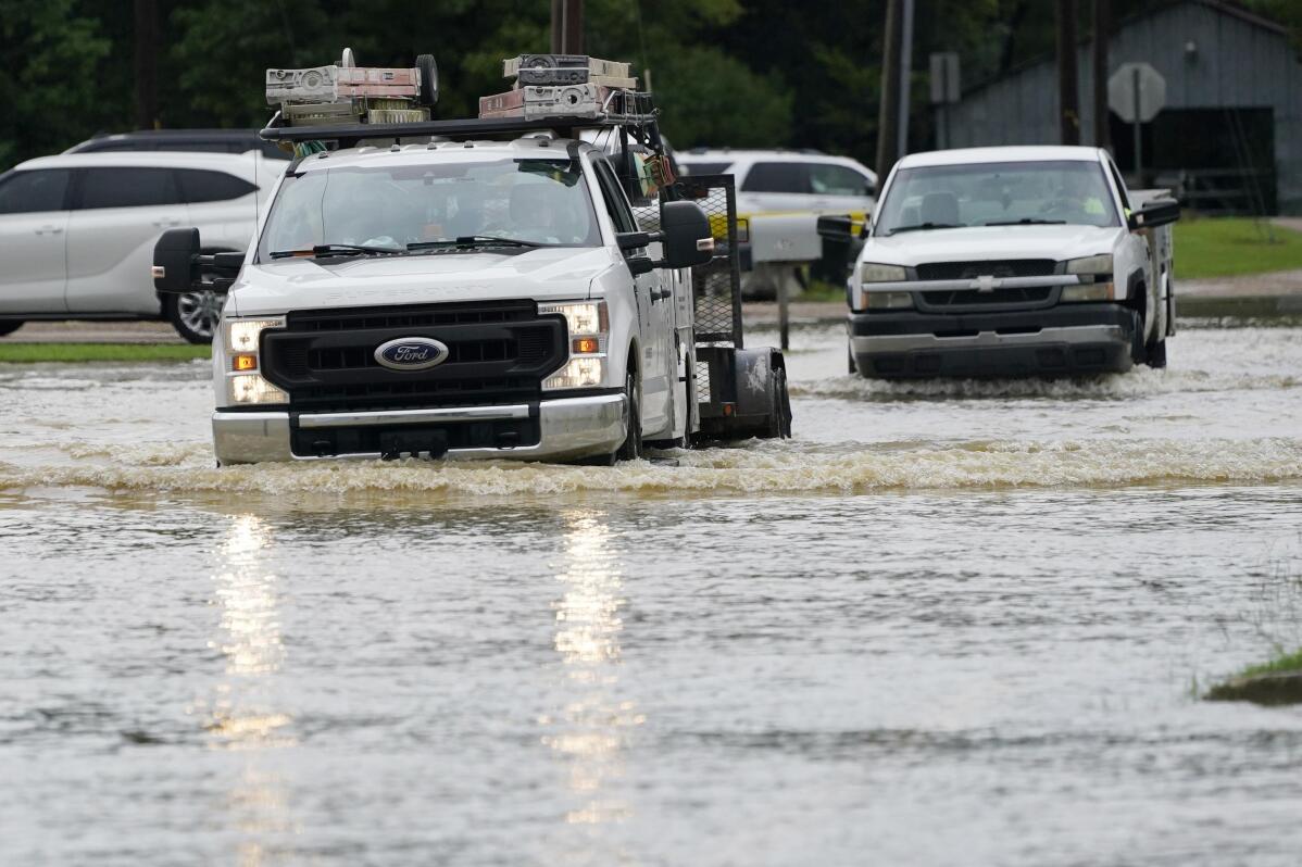 Heavy Rain Causing Flooding Evacuations In Mississippi Ap News
