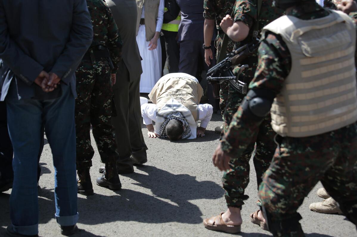 Yemens Warring Sides Kick Off Largest Prisoner Swap To Date Ap News
