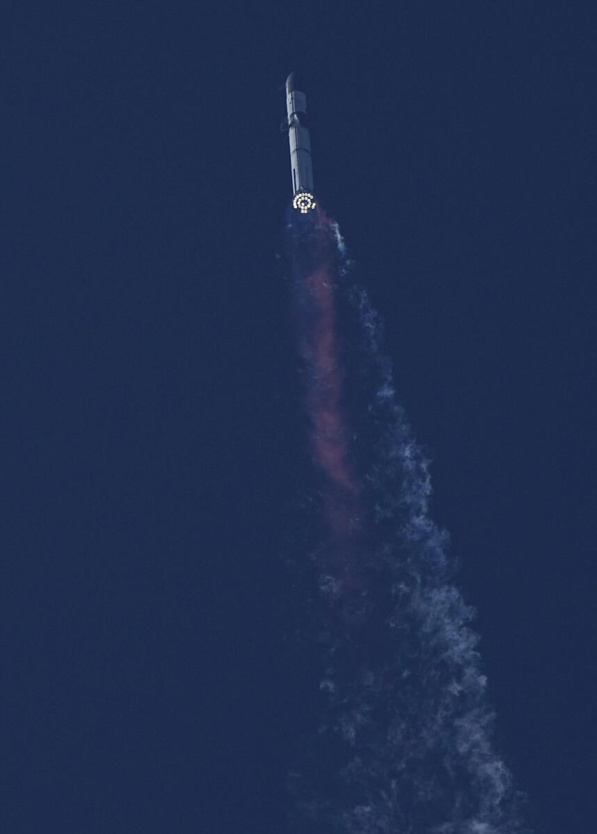 Spacex Giant Rocket Explodes Minutes After Launch From Texas Ap News