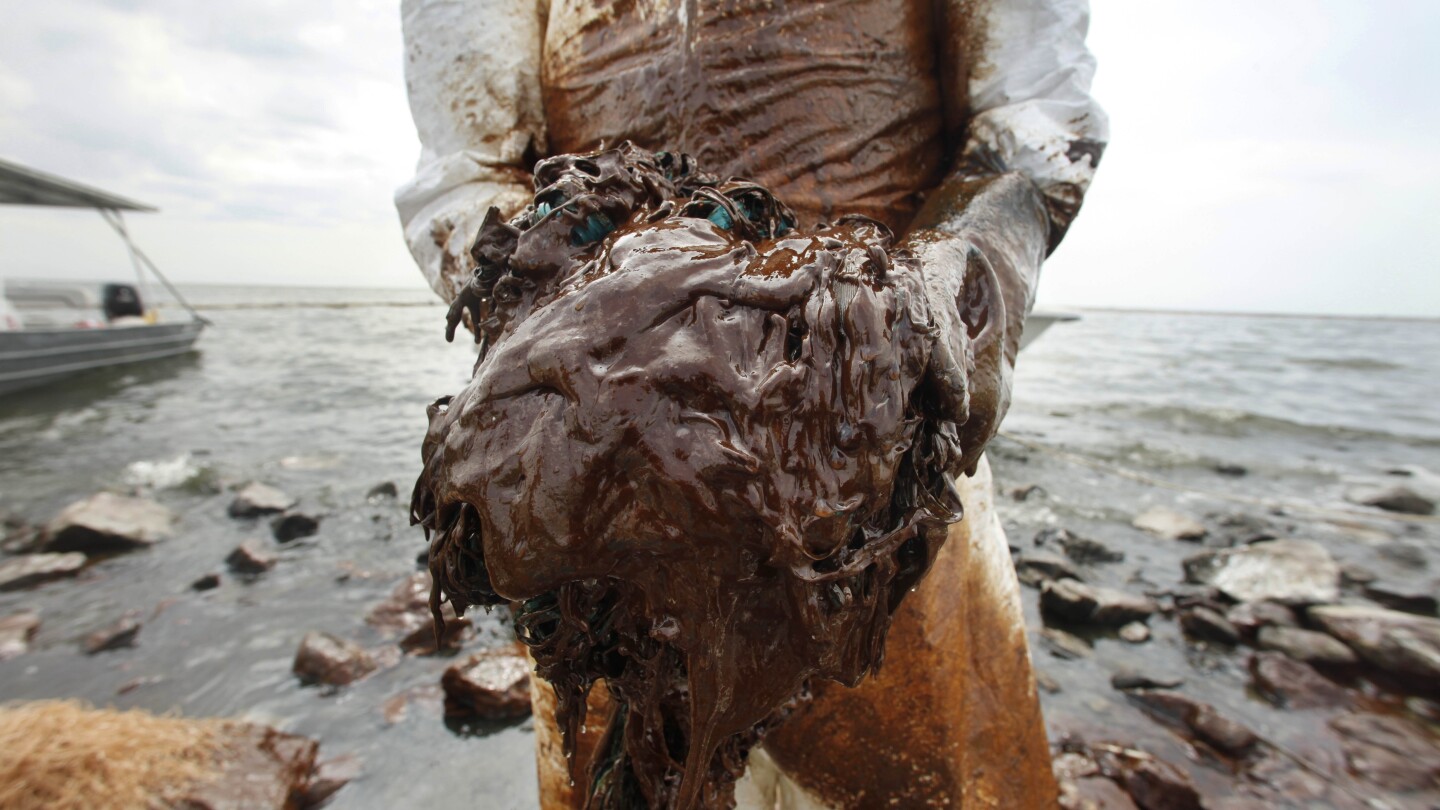 Once Praised Settlement To Help Sickened Bp Oil Spill Workers Leaves
